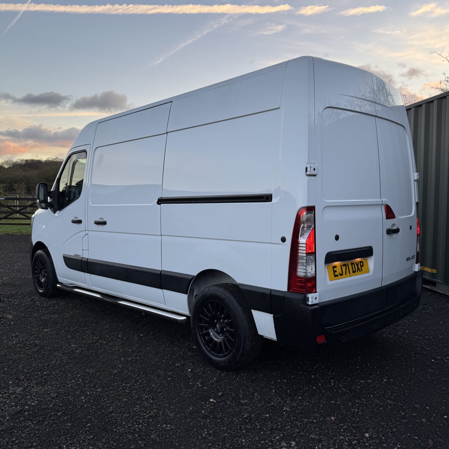 2021 Renault Master 2.3 Diesel MWB - Power Tool Competitions - Win Vans ...