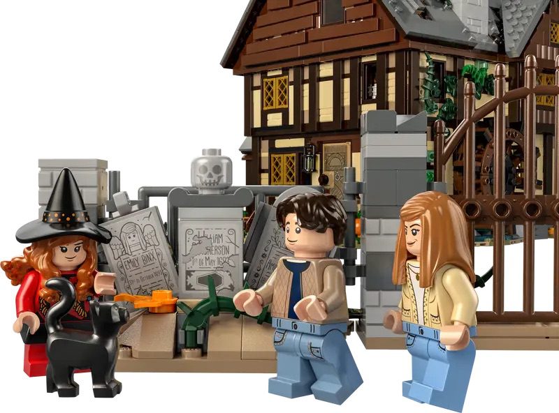 Lego - Disney Hocus Pocus: The Sanderson Sisters' Cottage - Power Tool ...